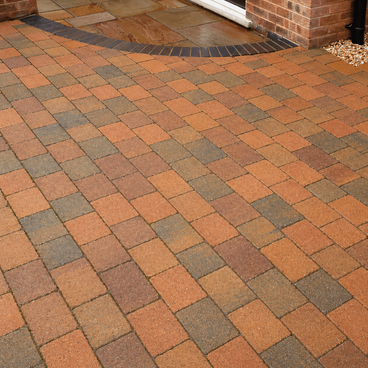Achieve a Professional Finish with Thompsons Patio & Block Paving Seal
